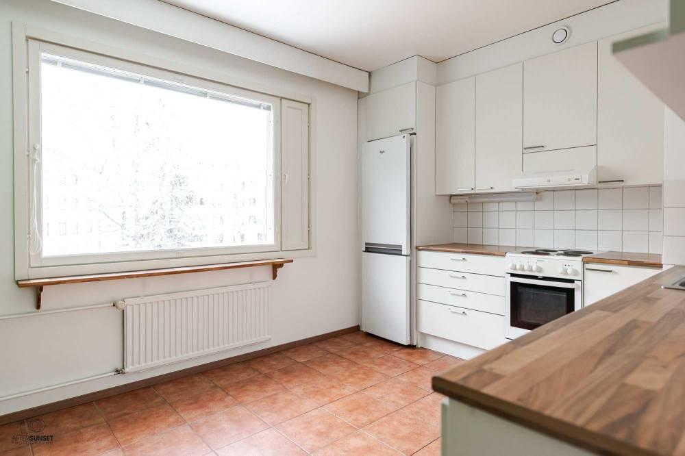 Muutos LKV - Myydään kerrostalo Kalkun viertotie 1, 33330 Tampere Kalkku